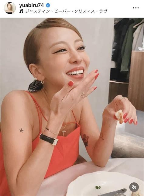 写真・画像 2枚目 あびる優、真っ赤なキャミワンピ姿！プラベショットにファンもん絶「いつまでもずーっと可愛い」「綺麗