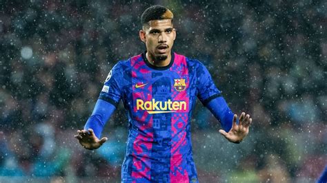 Mercato Barcelone Ce Crack De Xavi Pose Une Condition Pour Son