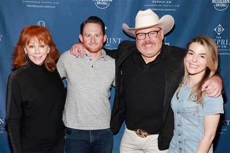 Reba Mcentires Son Shelby Got Married At Disney World