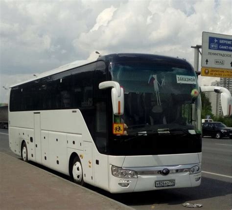 Автобус Ютонг (53+1) - автопарк компании Басфор