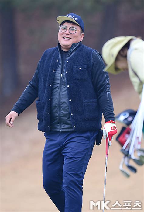 김태균 `퍼팅 성공한 후 우쭐` Mk포토 Mk스포츠