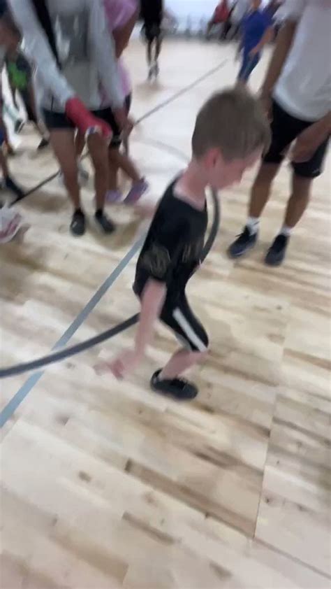 Daily Loud On Twitter Hes Got His Own Dance 😂
