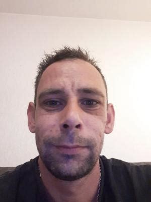 Homme dominant recherche sa soumise et novice ou expérimentée Master guillou Homme dominateur