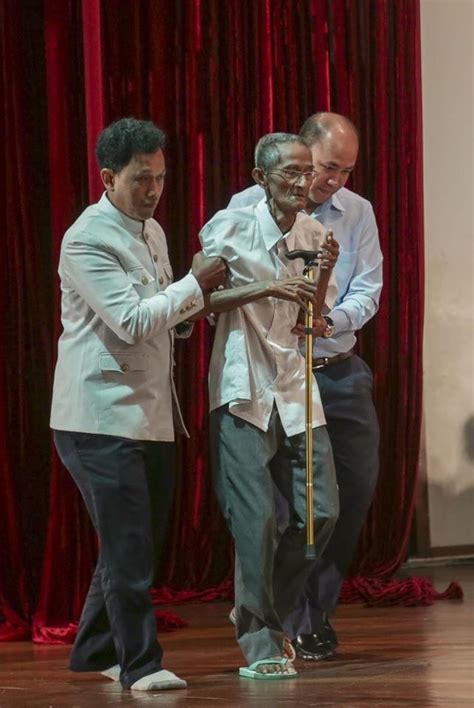 ឯកឧត្តម ហ៊ុន ម៉ានី និងក្រុមគ្រួសារ សូមសម្តែងនូវសមាណទុក្ខដ៏ក្រៀមក្រំ ជាមួយក្រុមគ្រួសារ លោកតា