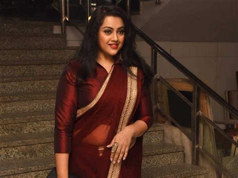80 கிட்ஸை ஏங்க வைத்த நடிகை மீனாவை பார்த்திருக்கிறீர்களா அரிய