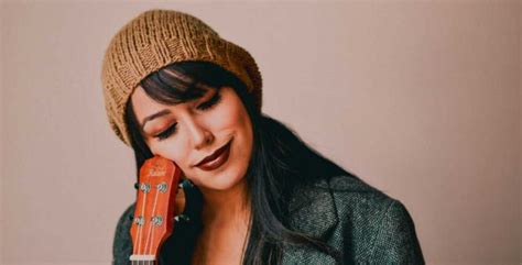 How To Wear Bangs With A Hat Chelsey Bennett How To Wear Bangs With A Hat Chelsey Bennett
