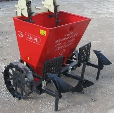Masina De Plantat Cartofi Pe 2 Randuri De La 2700 RON Produse