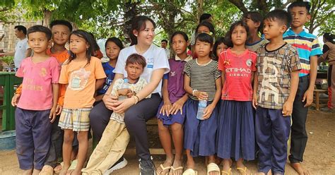 កីឡាការិនី ស្រួង ភាវី អំពាវនាវដល់មហាជនបរិច្ចាគ និងចូលរួមកម្មវិធីសប្បុរសធម៌