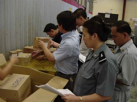 enhancing customs control in cambodia through risk management policy