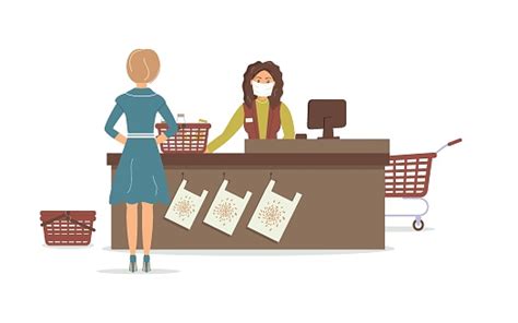 바이러스의 전염병 동안 식료품 점 보호 의료 마스크의 점원은 금전 등록기 뒤에 우유와 유제품 바구니와 함께 고객을 제공합니다