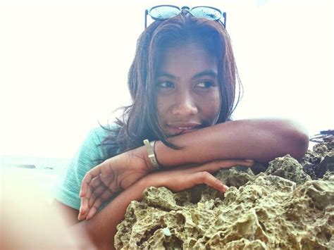 Premium Photo Young Woman At Beach
