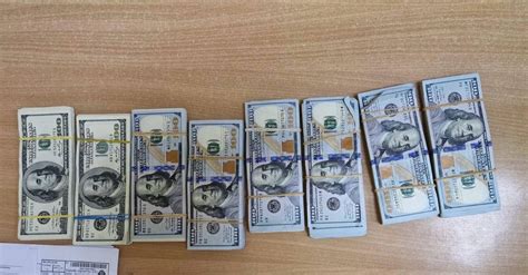 Митники на Одещині знайшли у громадянина Молдови понад 75 тис доларів більшу частину