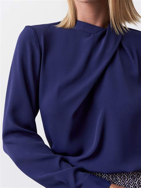 Blusa Em Crepe Com Pregas Marinho Pa Concept