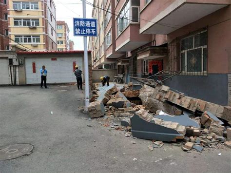 违章建筑图片卡通行为大山谷图库