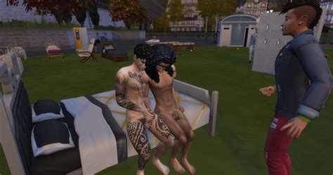 He Doesn T Know One Thing About Privacy R Sims