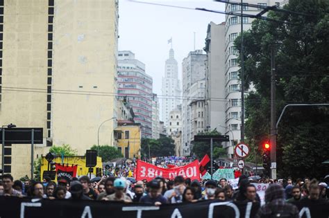Fotos Protestos contra aumento da tarifa do transporte público pelo