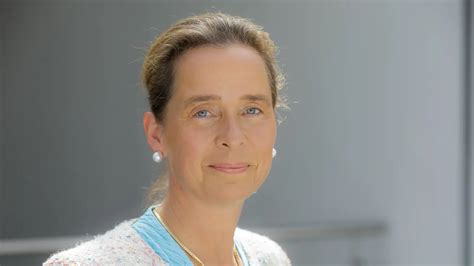 Aufsichtsrat Der Autobahn Gmbh Bestellt Frau Dr Jeannette Von Ratibor Zur Geschäftsführerin