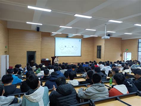 我院召开2019级本科生年级大会 广东工业大学生物医药学院