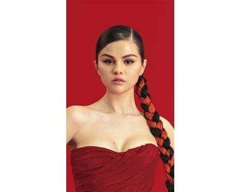Stunning Selena Gomez Hairstyles And Haircuts Fabbon