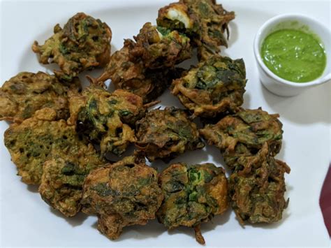 Homemade Palak Paneer Pakora Recipe — Chhayas Food