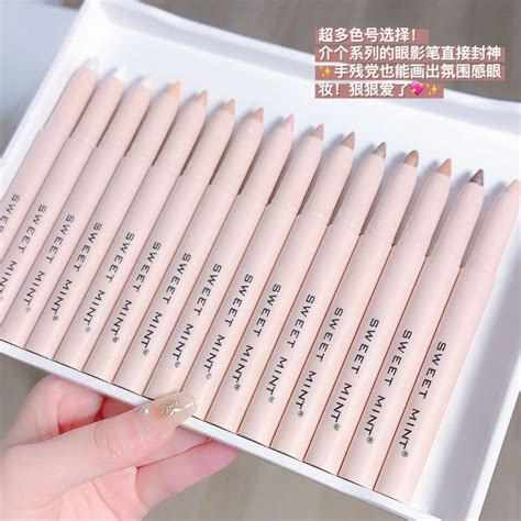Sweet Mint Bút Phấn Mắt Có Thể Xoay Bút Nhũ Bắt Sáng Dạng Sáp Lấp Lánh