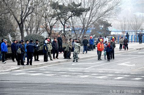 实拍 新年首个劳务市场 零活一天130元 定额 管饭 先体验再决定