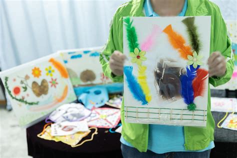 工傷意外沾同事血染病 愛滋病人被誤解靠妻扶持20年：得佢接受我｜醫師easy