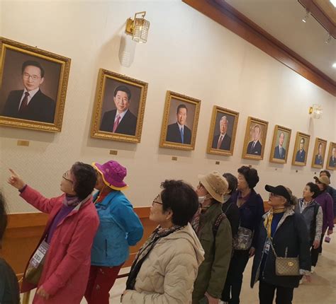 인천 미추홀구 주안6동 주민자치회 어르신 모시고 청와대로 가을추억 나들이 다녀와