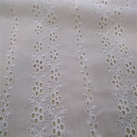 New Lovely Delicate Hollow Out Flowers Lace Fabric White Cotton Lace