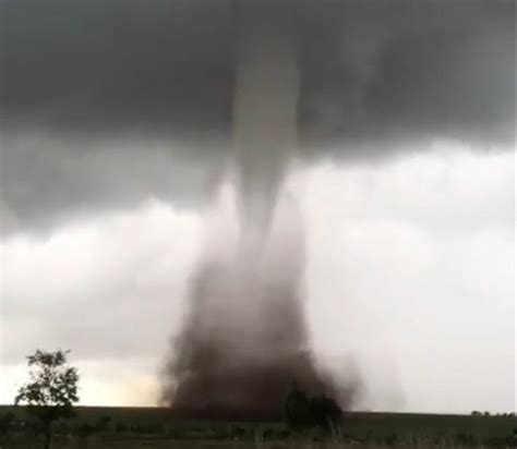Vídeo Tornado Atinge Região Do Df E Assusta Moradores Df Mobilidade