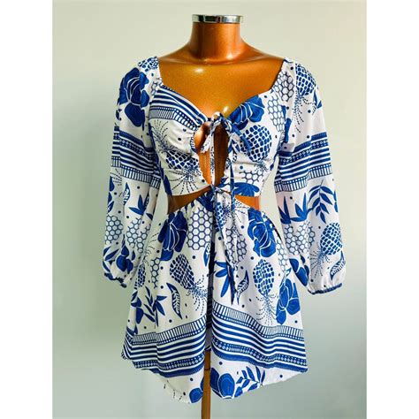 Macaquinho Feminino Short Saia Crepe Barbie Estampa Farm Tendência