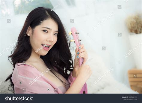 Sexy Beautiful Asian Woman Lingerie On库存照片1007361973 Shutterstock