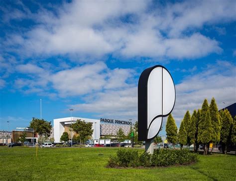 Así es el Zara extragrande de Parque Principado Por qué miles de