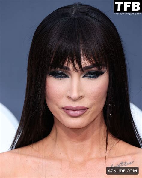 Megan Fox Sexy Seen Showing Off Her Stunning Tits In A Black Dress At