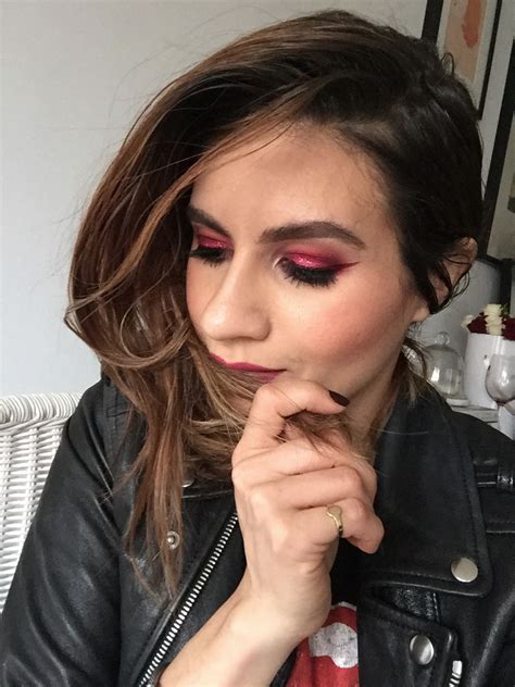 Hot Pink Eyeshadow