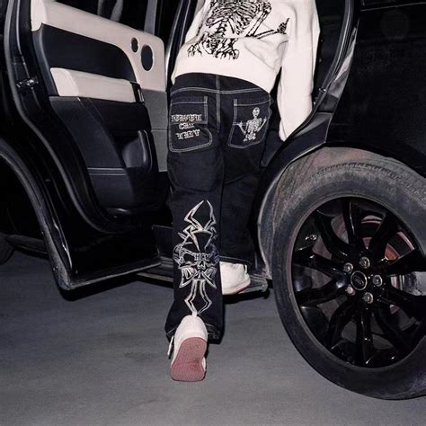 Retro Skull Embroidered Skull Jeans Helloice Apparel
