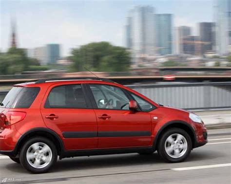 Suzuki SX4 Bilder. HD Video vom Urban-Cross-Cars (UXC) - Kfz.net