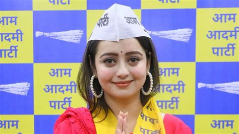 Hindi Tv Star Chahat Pandey Joins Aap India News Times Now