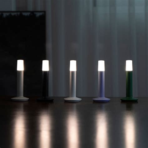 Lighthouse 유무선 충전 포터블 조명 화이트 감도 깊은 취향 셀렉트샵 29cm