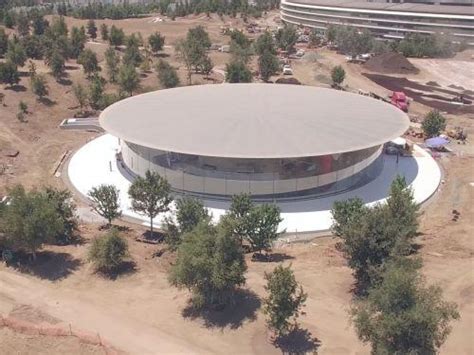 蘋果新總部最新無人機航拍 賈伯斯劇院差不多完工 每日頭條