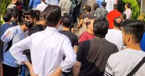 تجمعات شبانه در اعتراض به تفتیش بدنی و کتک زدن دانش‌آموزان هنرستان صدر