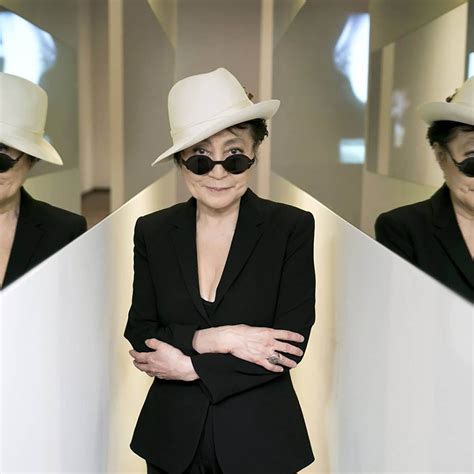 Yoko Ono Cumple 90 Años La Vanguardista Que Carga Con Demasiados
