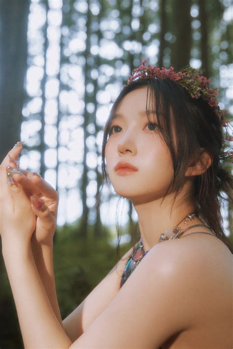 230723 Jyp Naver Update Nmixx Haewon A Midsummer Nmixxs Dream M