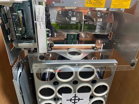 Simovert Vc Inverter 6se7041 2wl60 890 930 V Dc Aotewell Automation