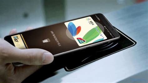 Huawei Pay в России получил поддержку новых смартфонов. Как платить ...