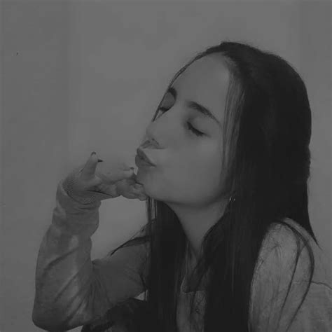 Emily Ferraz Emilyferraz • Threads Say More