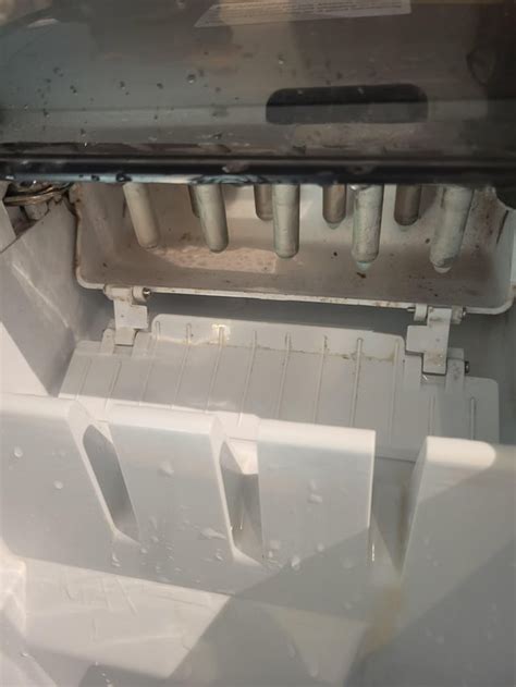 Table Top Ice Maker How Do You Clean These R Cleaningtips