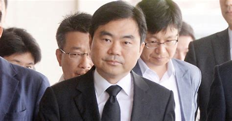 포토뉴스 검찰 앞에서도 당당한 진경준