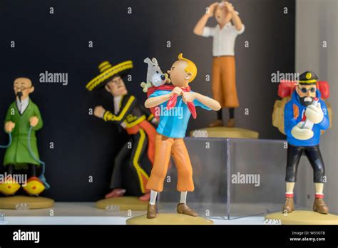 Tintin hi-res stock photography and images - Alamy