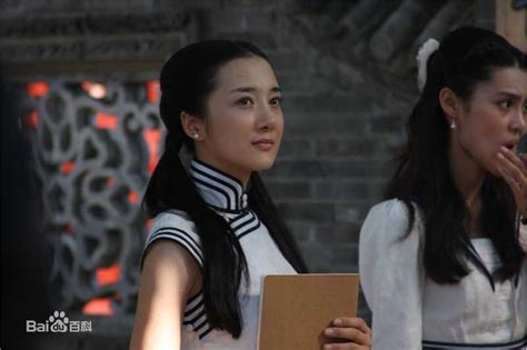 最全李依晓yixiao Li在《战地花开》周静波中的壁纸 万佳直播吧